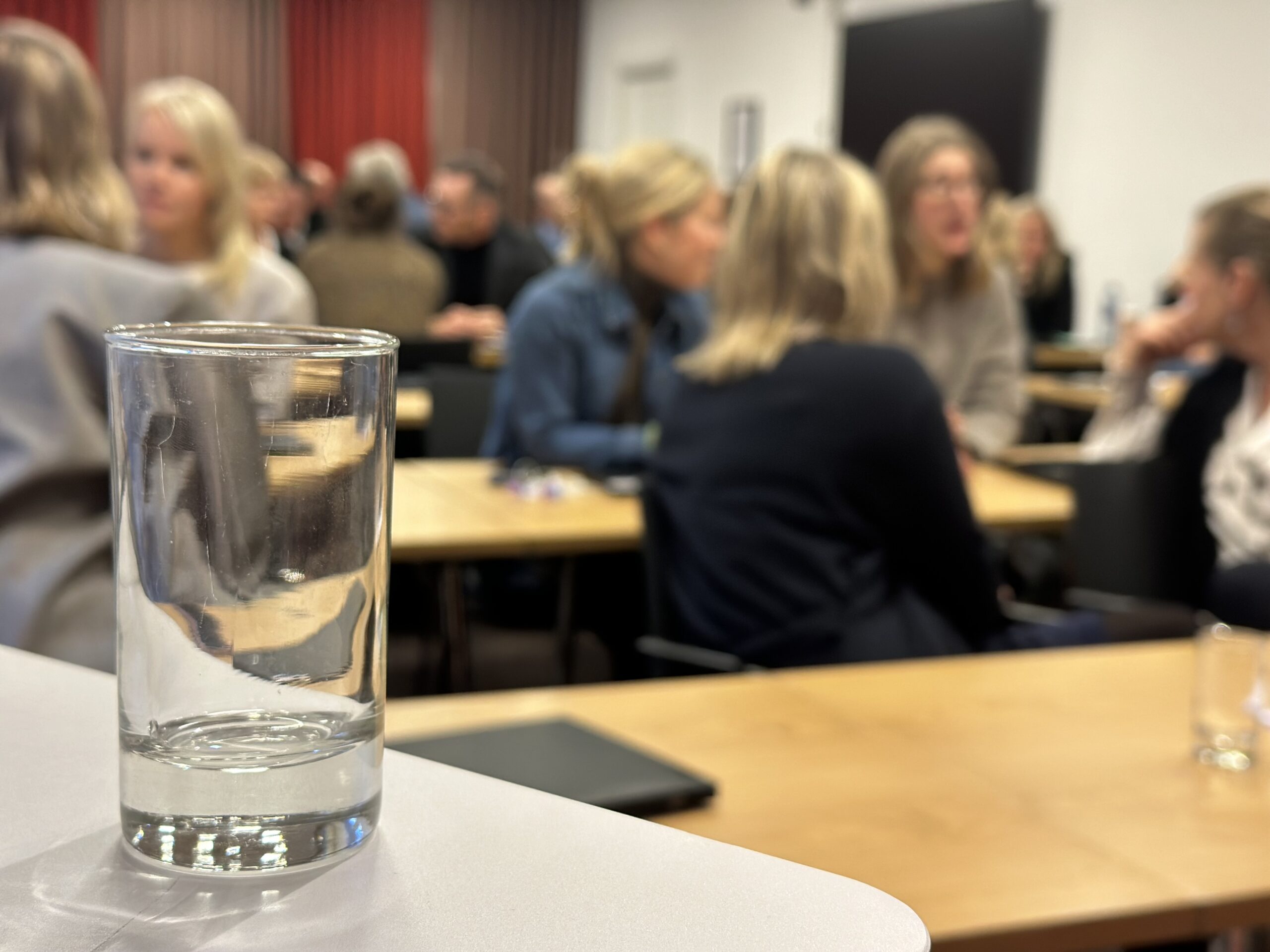 Storm i ett vattenglas? | Ordrum